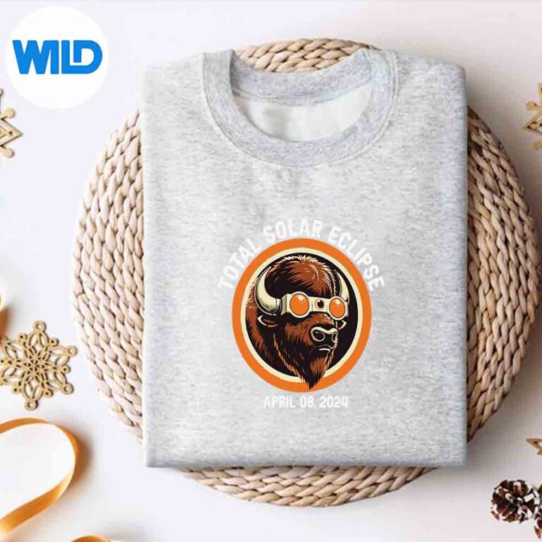 Bison SVG, Lunar Eclipse American Bison Buffalo Silhouette SVG - WildSvg